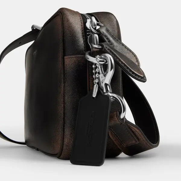 Coach Radio Camera Bag In Loved Leather - Black/Light Tan